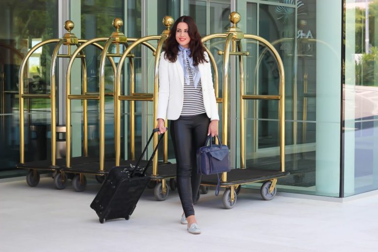 Always on the go - Fashion Container - Fashion and Travel blog